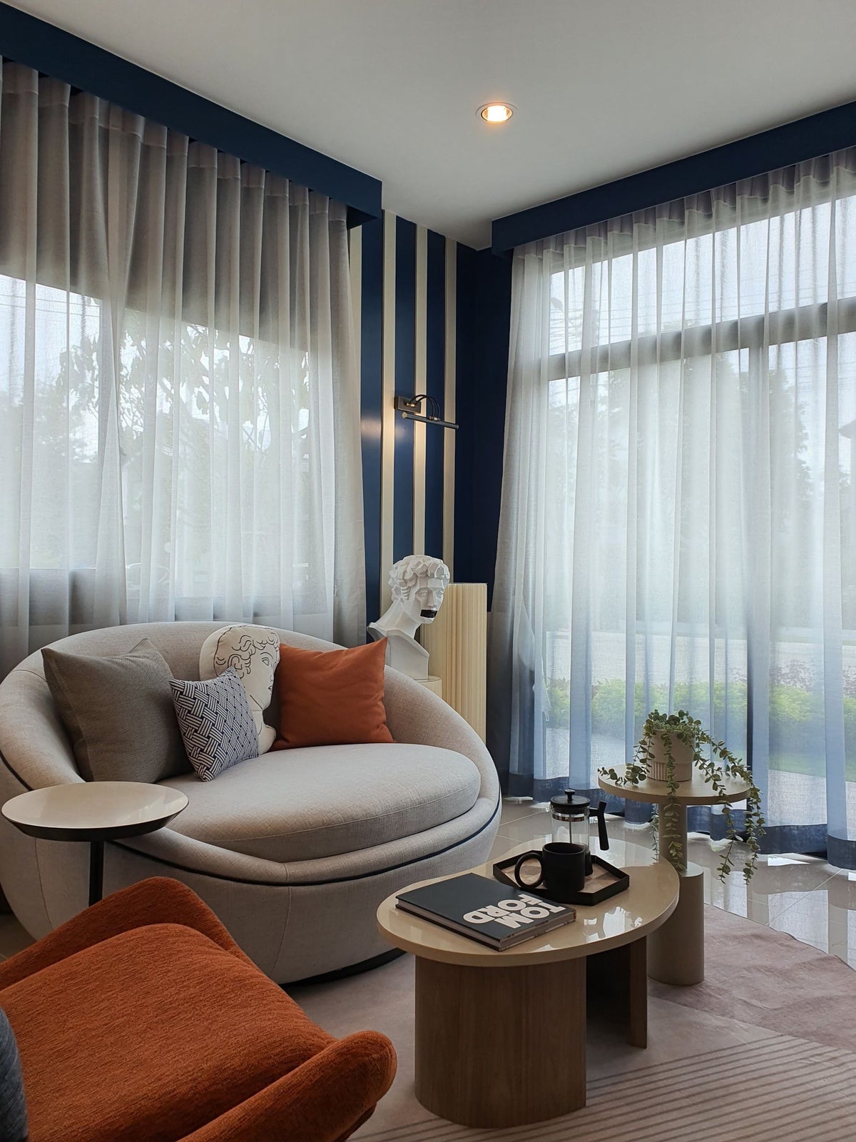 Curtain Studio | Proface Studio